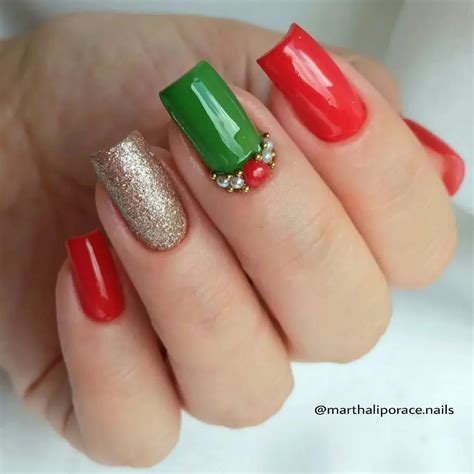 Unhas de Natal 21 ideias incríveis de unhas decoradas Dicas Maquiagem