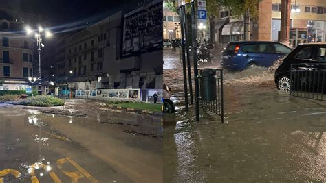 Maltempo In Liguria A Camogli Strade Allagate E Auto Bloccate In Un