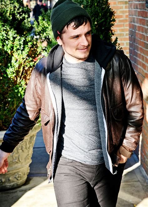 Josh Hutcherson Arriving At His Nyc Hotel November 14th 2014 Finnick Odair Peeta Mellark
