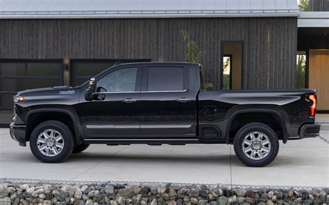 2024 Chevrolet Silverado 2500 HD High Country Crew Cab Wallpapers And