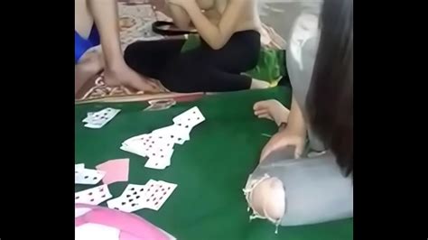 Phim sex đánh bài lột đồ cực hay Viet69 Biz