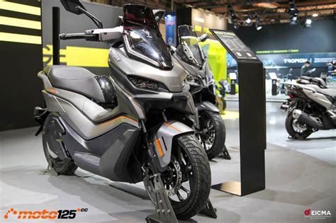 Voge Bicose Real5T Novedades 2023 Salón EICMA de Milán 2022 Moto125