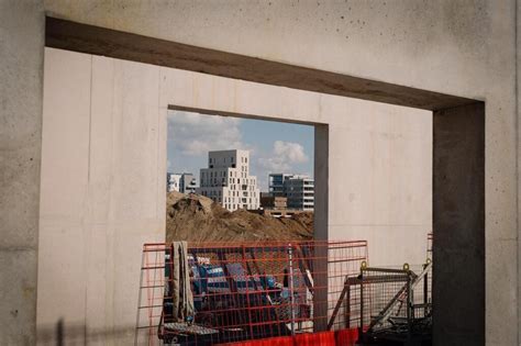 EN IMAGES Pour le futur CHU de Nantes un chantier avec du béton bas