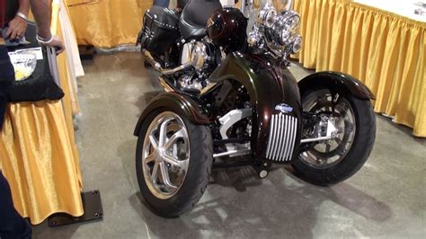 Genes Gallery Tilting Motor Works Harley Reverse Trike Display