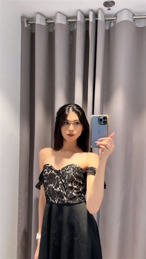Breanna Skye On Twitter Beautiful Dress Support Me So I Can Buy