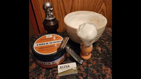 SOTD Crowne Crane Amber Woods Soap Edwin Jagger Razor Astra