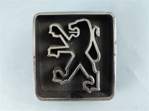 PEUGEOT EMBLÈME LOGO sigle monogramme insigne hayon coffre calandre