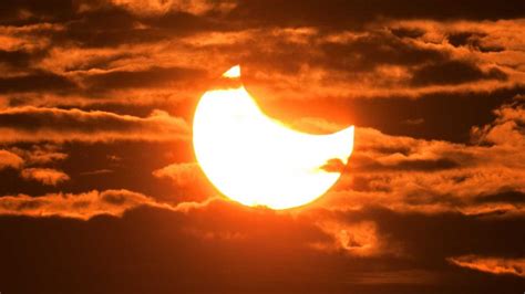 Eclipse solar 2022 así se ha visto el evento astronómico este 25 de