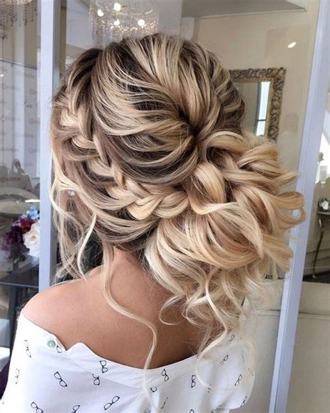 Chignon bohème chic 20 looks de soirée et de mariage