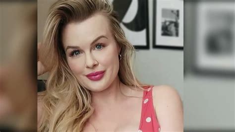 Lilli Luxe Curvy Model Plus Size Wiki Body Positivity Fashion Model
