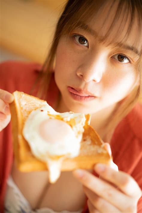 公式avex managementグラビア部 on Twitter タレント掲載情報 新田あゆな 本日発売のヤングチャンピオンに