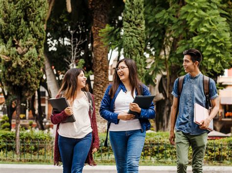 Becas Otorgadas Por HACU Y SiteOne