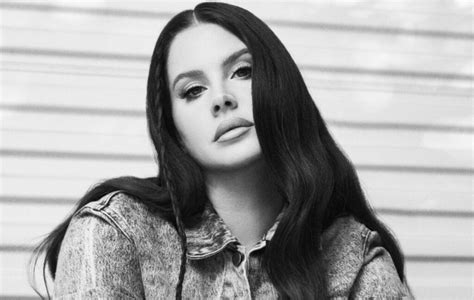 Lana Del Rey Did You Know That There S A Tunnel Under Ocean Blvd Videos