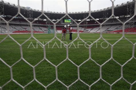 RENOVASI STADION UTAMA GBK ANTARA Foto