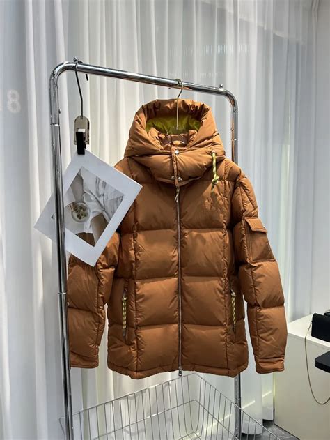 2024 Diseñador Monclair Mens Down Chaquetas Parkas Lujo Monler