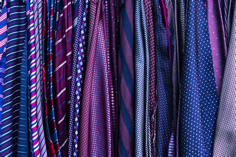 Le Style Et Les Tissus Pour Cravates Et Foulards Leblogdepouce