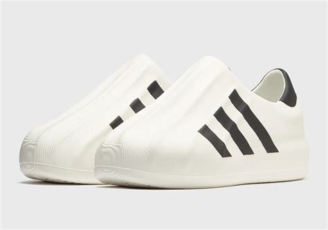 Adidas AdiFOM Superstar HQ8750 SneakerNews Crumpe