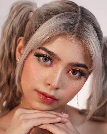 10 Artis TikTok Indonesia Tercantik Dan Ganteng 2021 Blog Unik