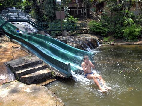 Toboágua Amarelo Parque Aquático Camping Cabreúva