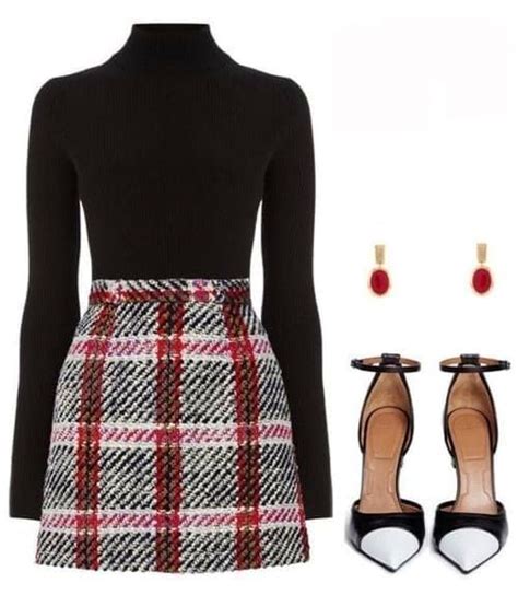 11 Casual Christmas Party Outfit Ideas For A Cute And Comfy Look