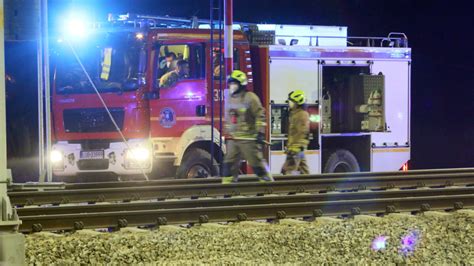 Wyrazów Tragiczny wypadek na torach 20 latek śmiertelnie potrącony