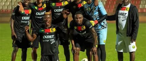 Lions Indomptables 15 joueurs ont pris par à la séance d entraînement