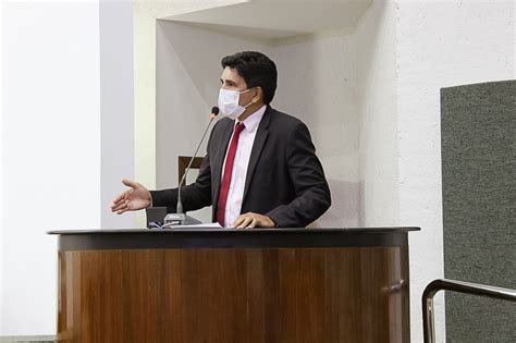 Professor Júnior Geo cobra novamente a ampliação do número de