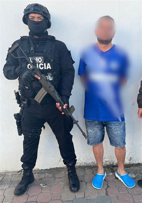 Polic A Ecuador On Twitter Rt Cmdtpoliciaec Tras Allanamiento A Un