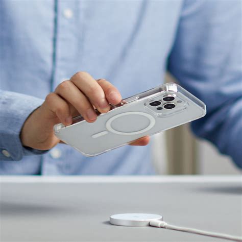 Funda Transparente Krystec Para IPhone 14 Pro Max Con MagSafe