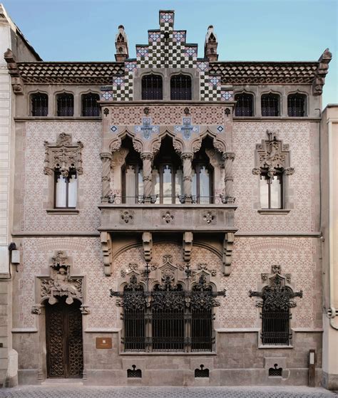 La Casa Coll i Regàs de Josep Puig i Cadafalch a Mataró