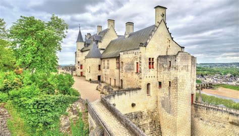 Visiter le Château de Chinon guide de voyage et information de tourisme