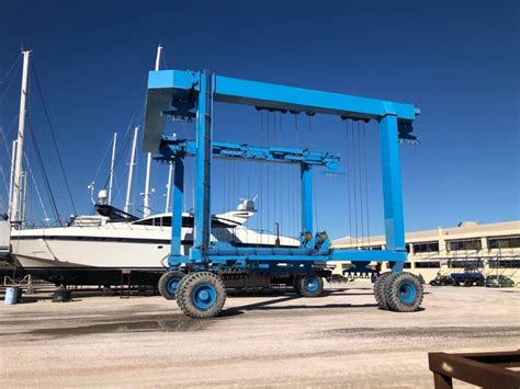 Mobile Boat Hoist W Cimolai Technology