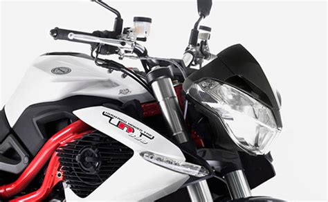 Vuelve la Benelli TNT 899 así será la naked más grande de la marca