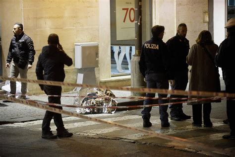 Napoli Rapina A Frattamaggiore Finisce In Tragedia Gioielliere Uccide