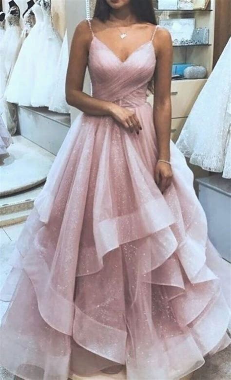 Süße rosa ruffly vintage langes abschlussball kleider outfit ideen für