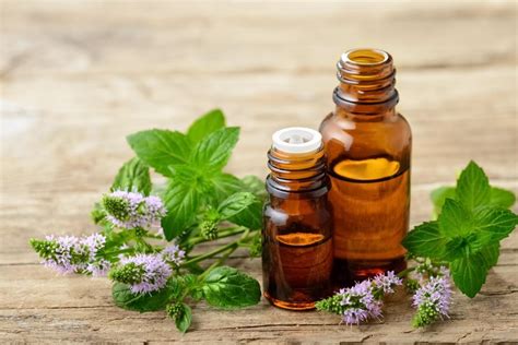 Huiles Essentielles Efficaces Pour Soulager Un Mal De Gorge