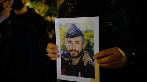 Policier Tu Avignon Ce Que L On Sait Du Tireur Pr Sum Et De Son