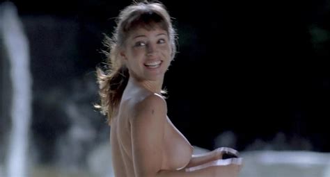 Elsa Pataky Desnuda En Manuale Damore 2 Capitoli Successivi