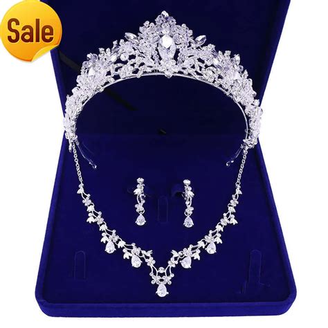 Diadème Et Collier Et Boucles Doreilles En Cristal De Zircone De Luxe