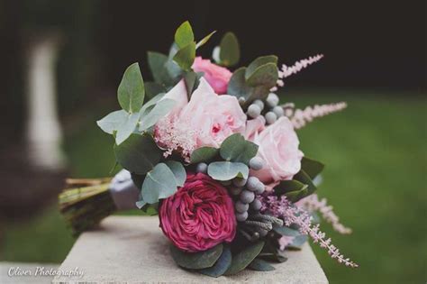 Romantic Rose Bouquet A Stunning Blend Of Pink And Green