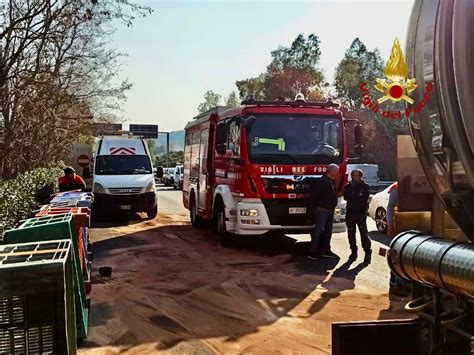 Incidente Sulla Messina Catania Odissea Per Migliaia Di Automobilisti