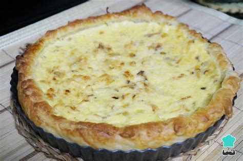 Quiche de queijo alho poró e massa folhada nutritiva e deliciosa