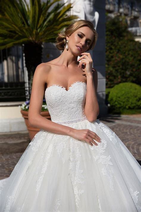 Top 10 des plus belles robes de mariées 2019 2