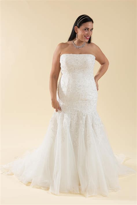 Abito Sposa A Sirena In Pizzo Favole Abiti Da Sposa E Da Cerimonia