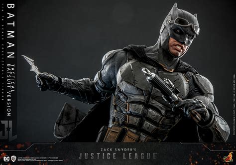 Zack Snyder S Justice League Tactical Suit Batman Figure By Hot Toys