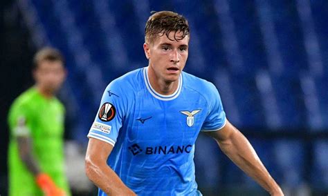 Lazio un offerta dall estero per Basic c è l ok del giocatore al