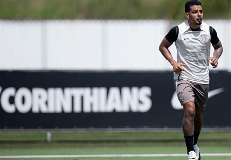 Corinthians Inscreve Bidu Na Copa Do Brasil E Lateral Deve Enfrentar O