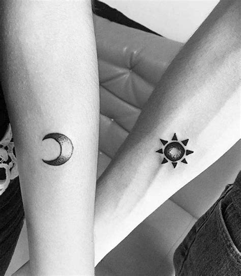Tatuajes de sol y luna Significado y mejores diseños