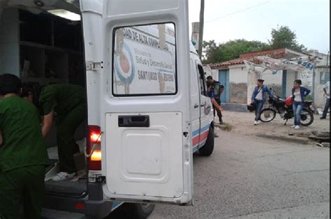 Motociclista Sufri Fracturas En Sus Piernas Al Ser Embestido Por Una