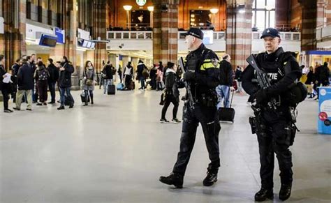 Dutch Police Fire Warning Shot In Drug Suspects Arrest